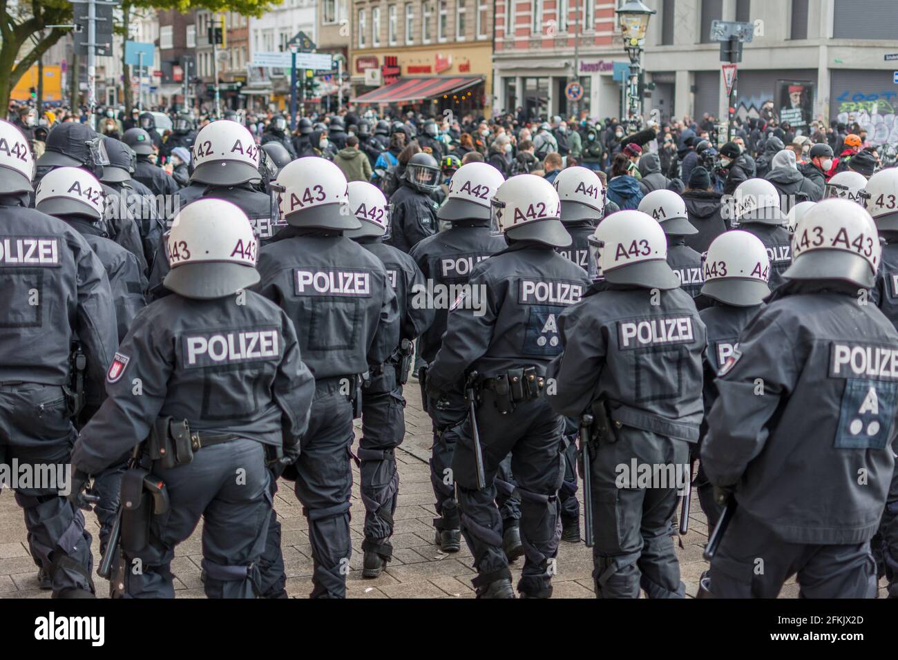 German riot police hi-res stock photography and images - Alamy
