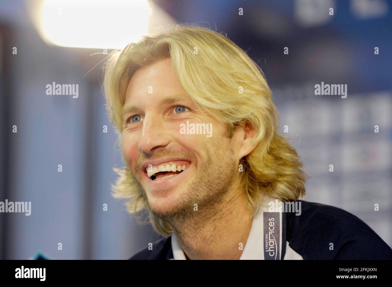 Robbie savage hi-res stock photography and images - Alamy