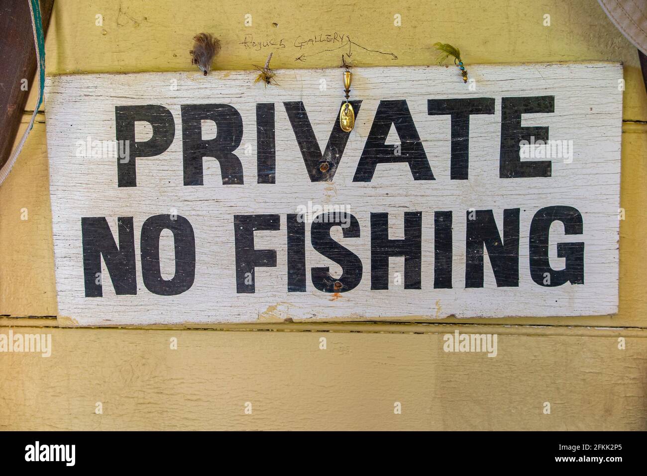 Private no fishing hi-res stock photography and images - Alamy