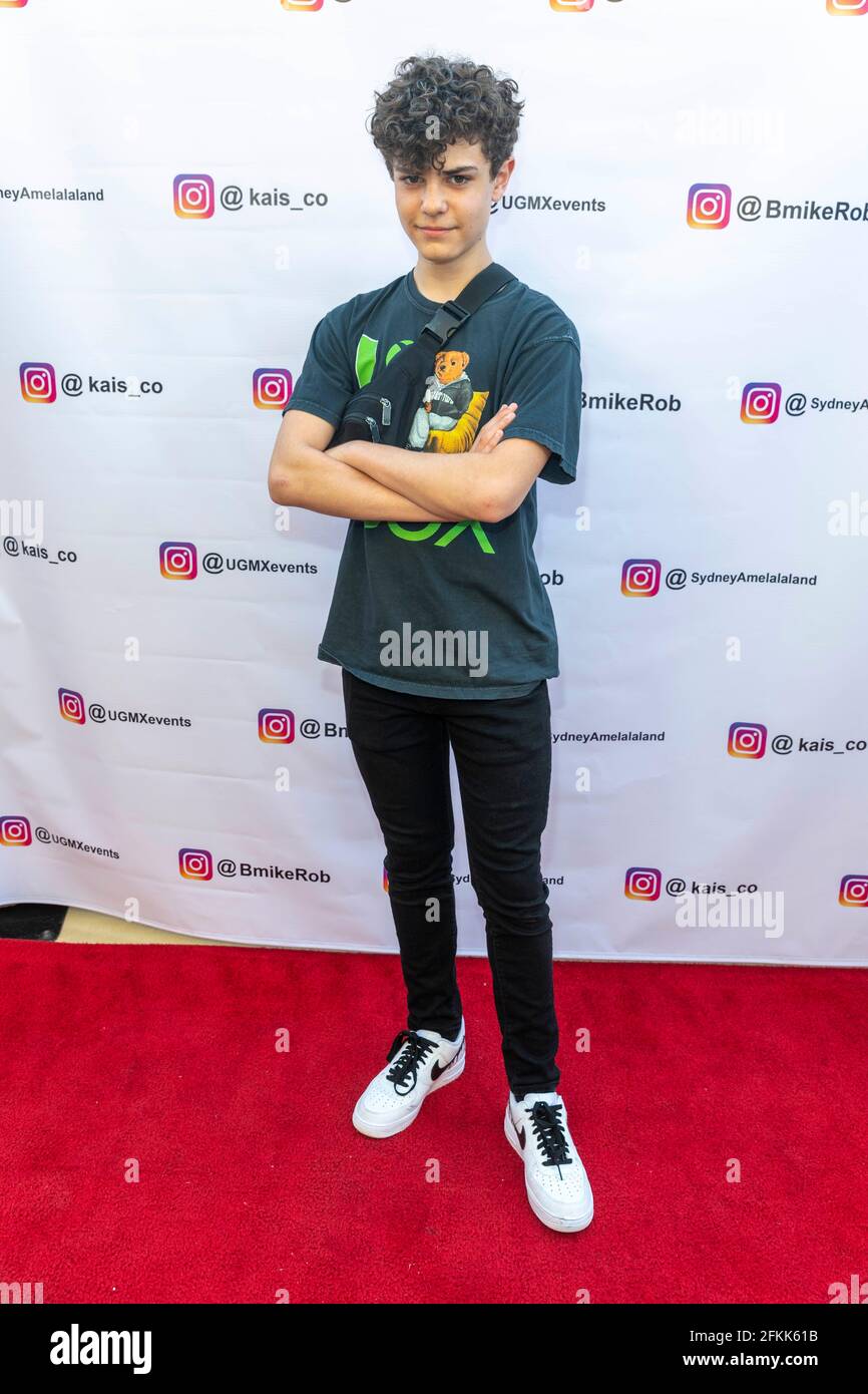 Thaddeaus Ek attends Young Hollywood Social Media Industry Party at ...