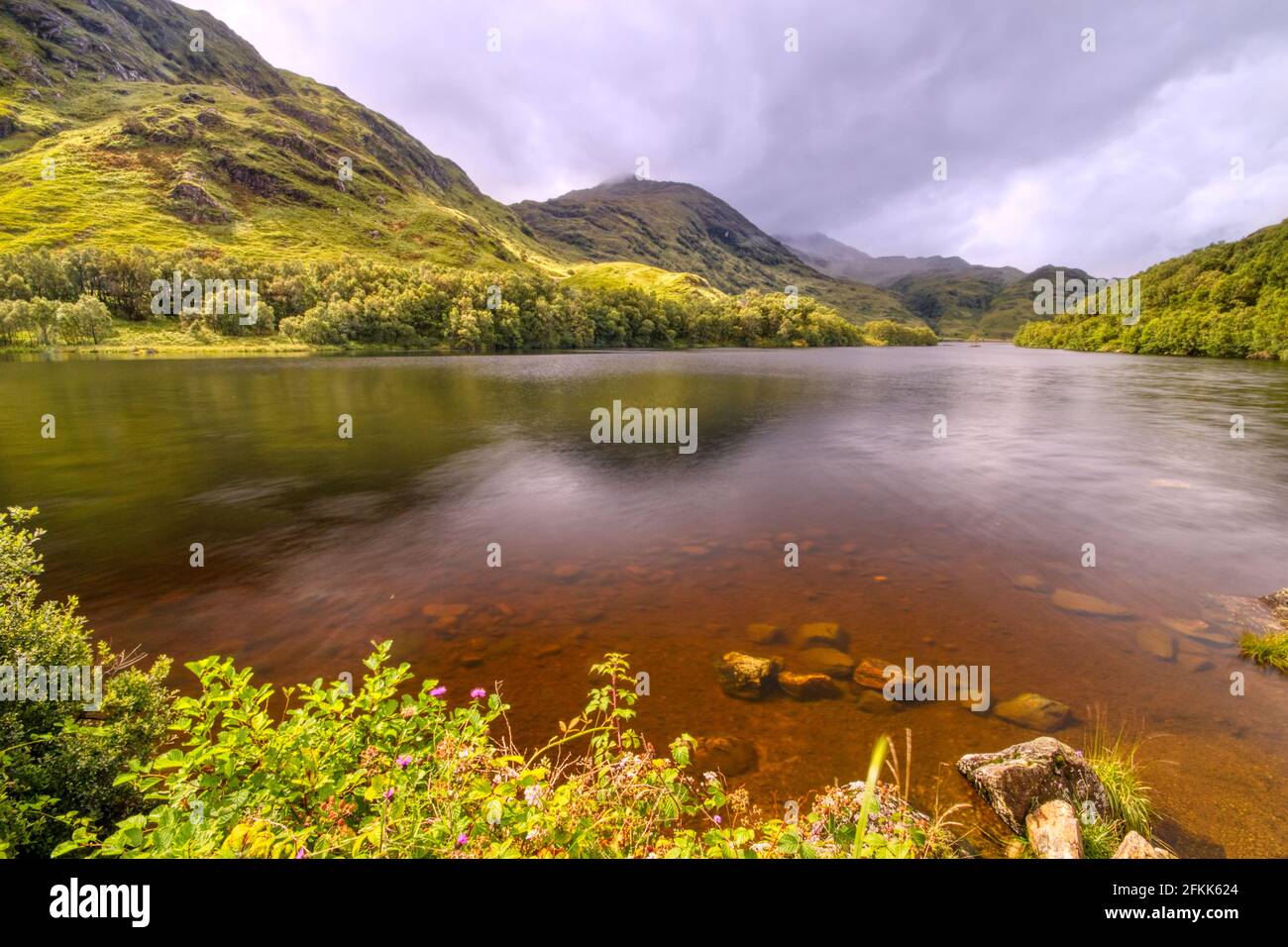 Green loch hi-res stock photography and images - Alamy
