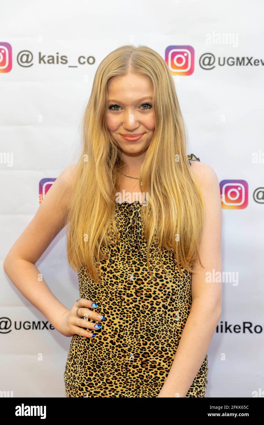 Abigail Zoe Lewis attends Young Hollywood Social Media Industry Party ...