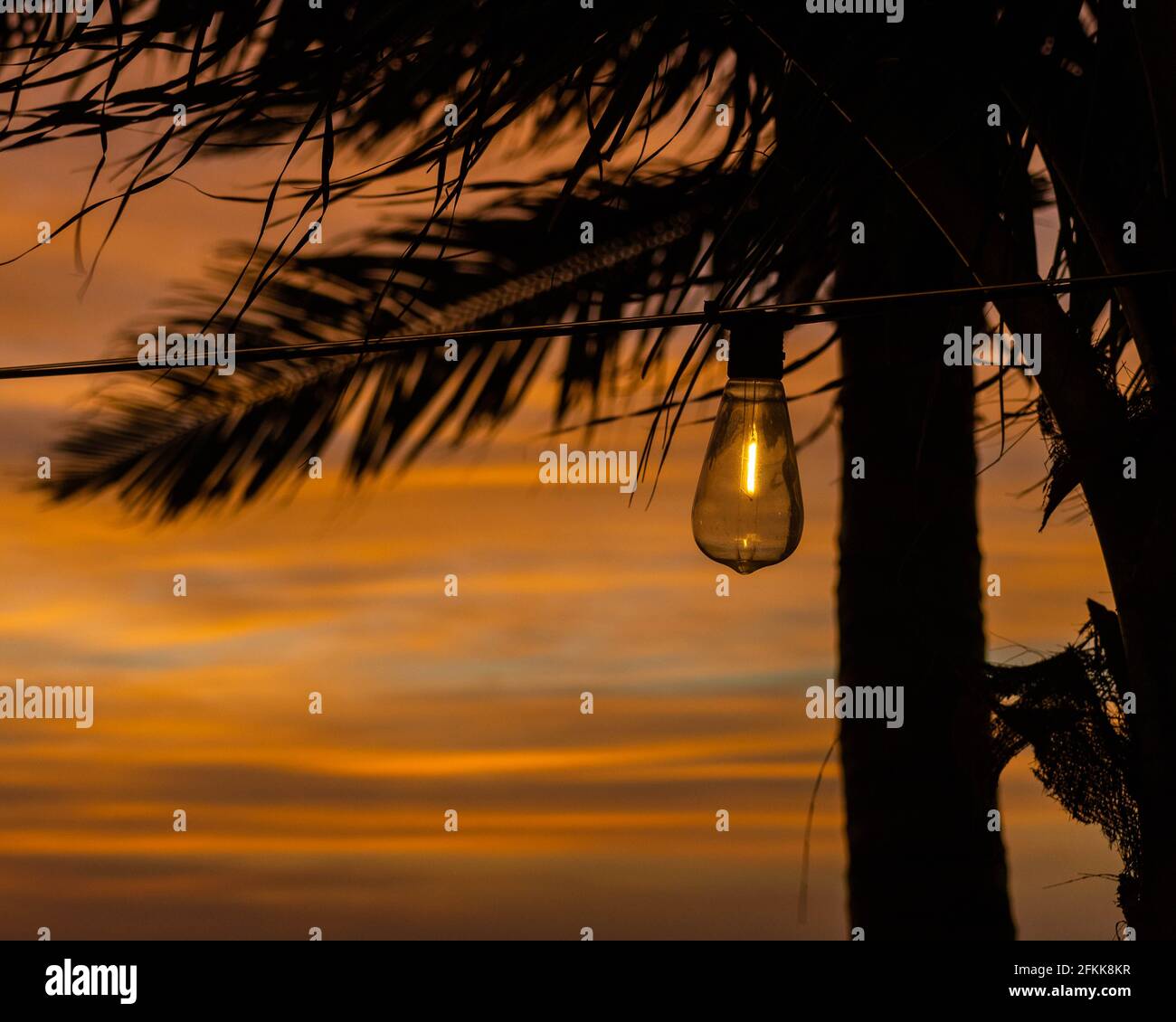 Lila beach hi-res stock photography and images - Alamy