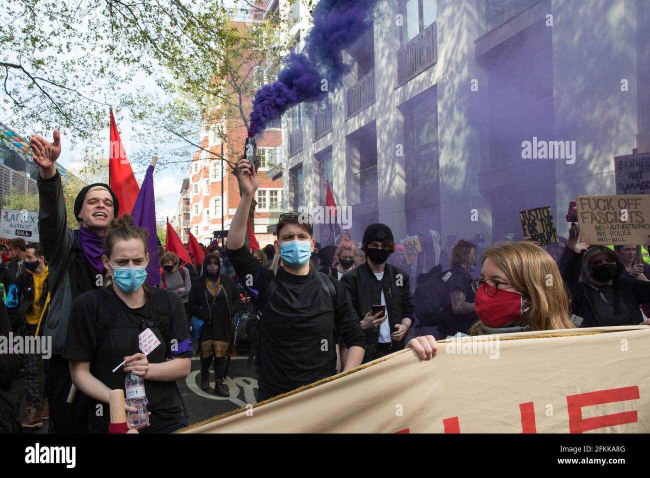 Kill bill protesters begin march hi-res stock photography and images ...