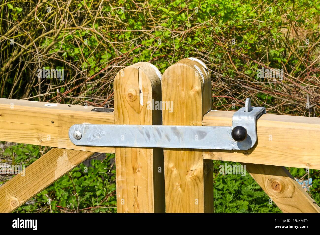 Fixing gate hi-res stock photography and images - Alamy