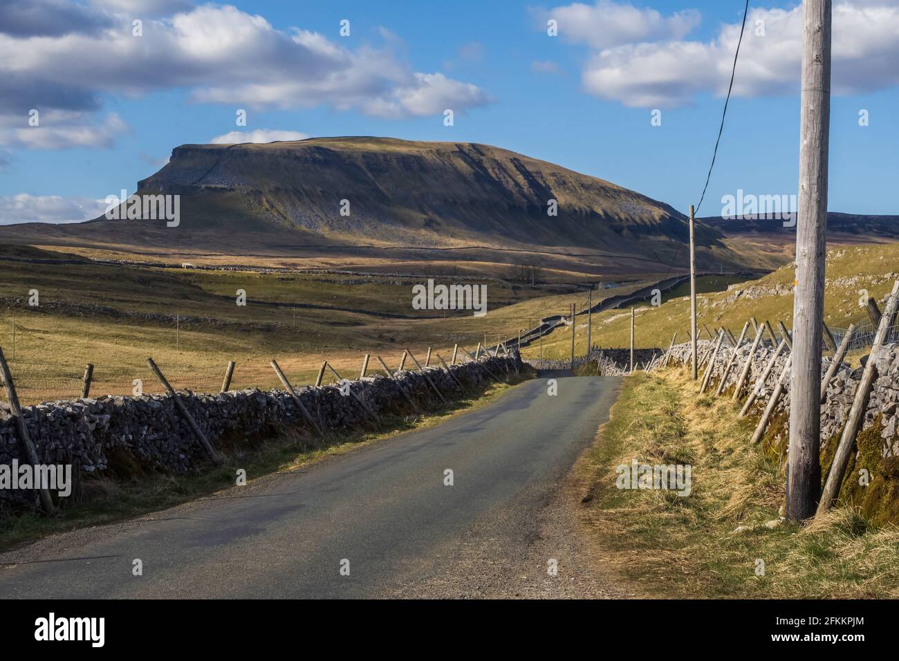 277 feet tall hi-res stock photography and images - Alamy