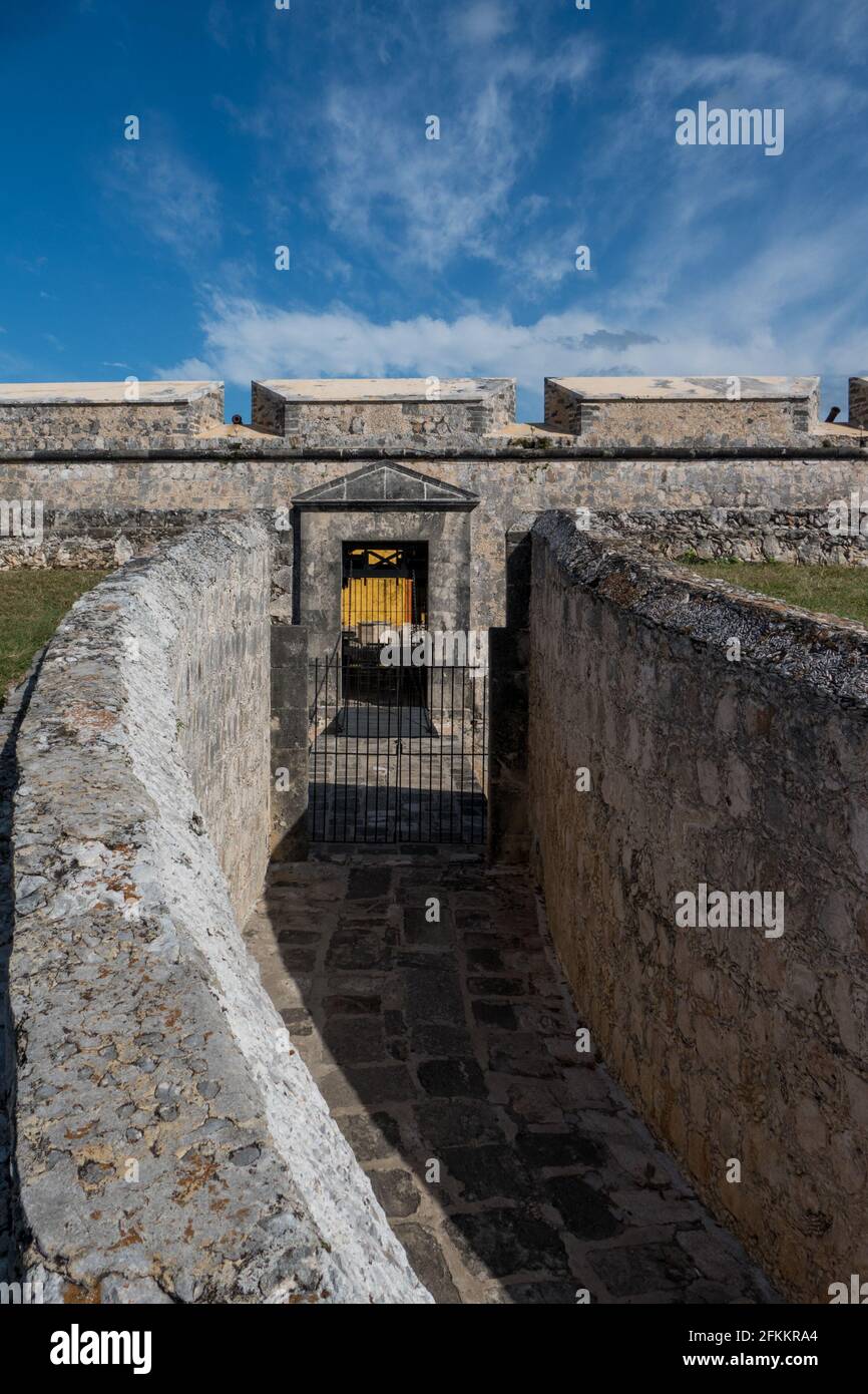 El fuerte de San Miguel de Campeche es un ejemplo significativo de la ...