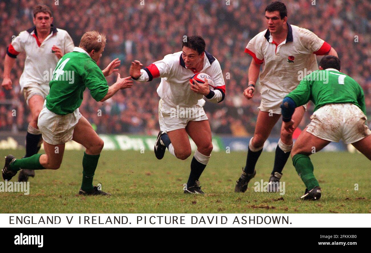 England Rugby Union Team running with the ball Stock Photo - Alamy