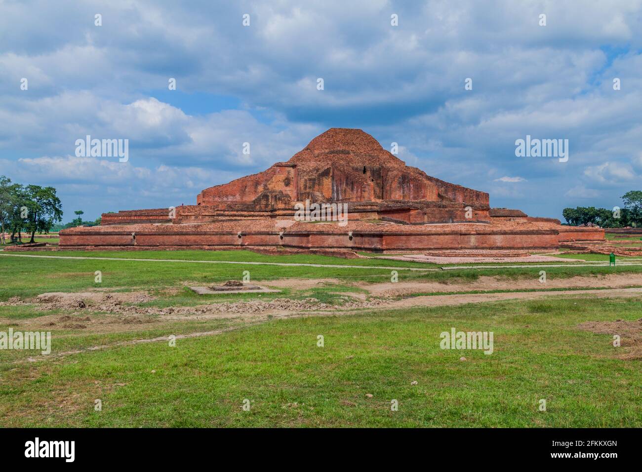 Somapuri Vihara Somapura Mahavihara , ruins of Buddhist monastic ...