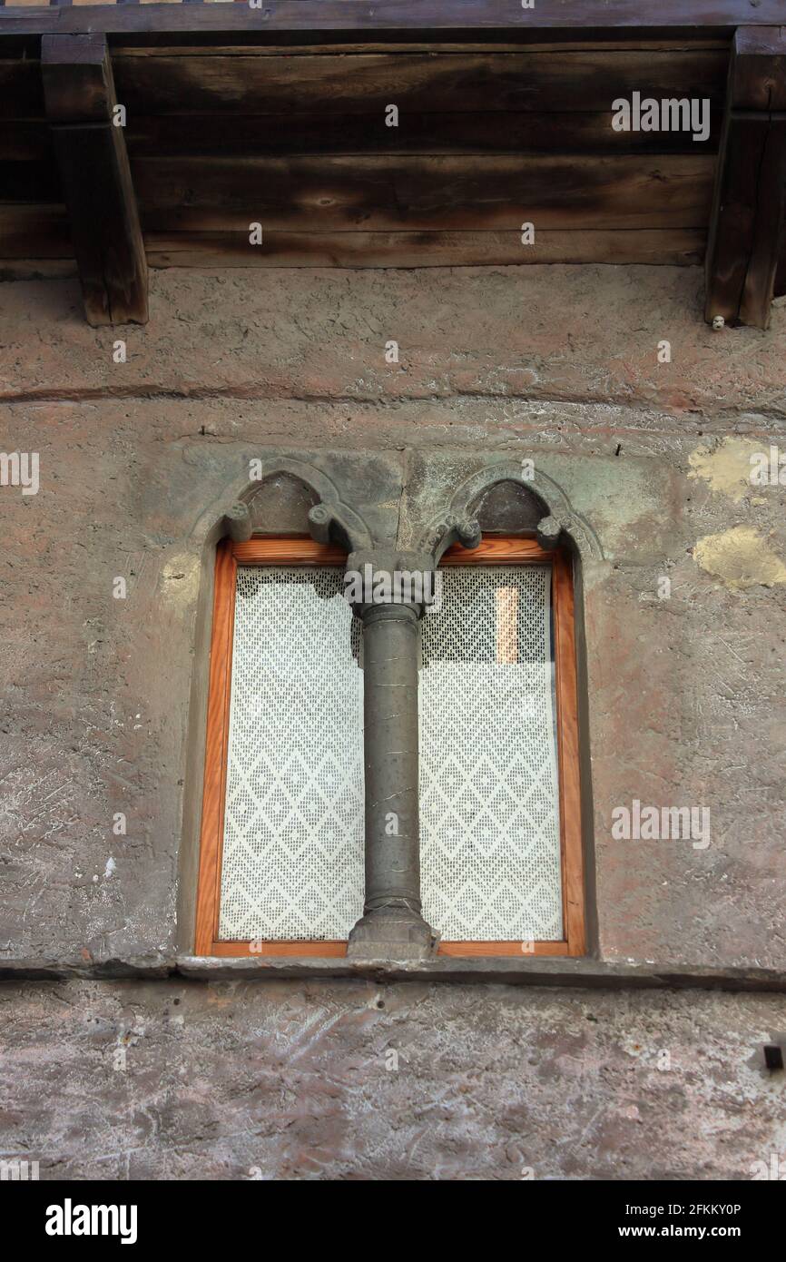The vintage window of the old building Stock Photo - Alamy