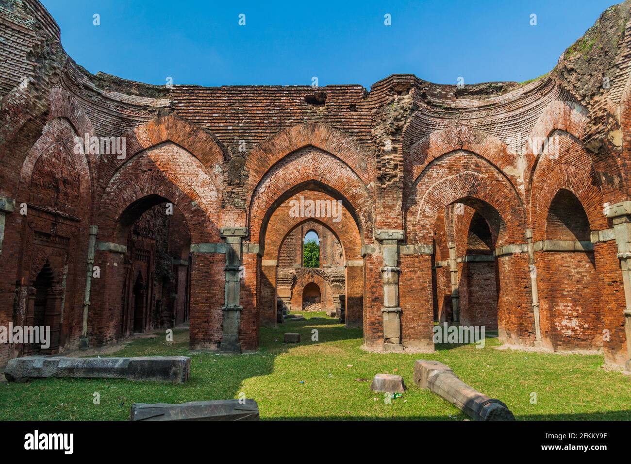 Ruins of ancient Darasbari Darashbari mosque in Sona Masjid area ...