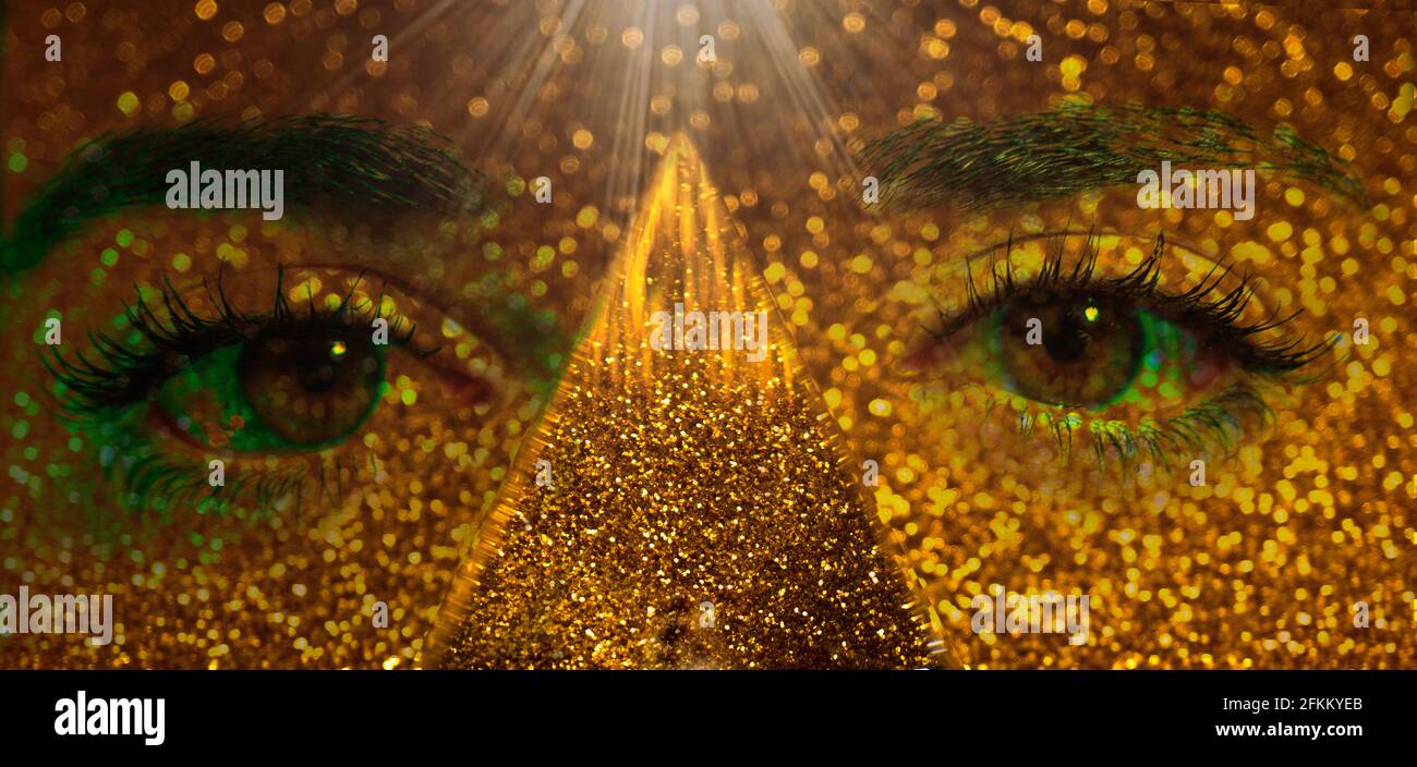 Eyes with contact lens Stock Photo - Alamy