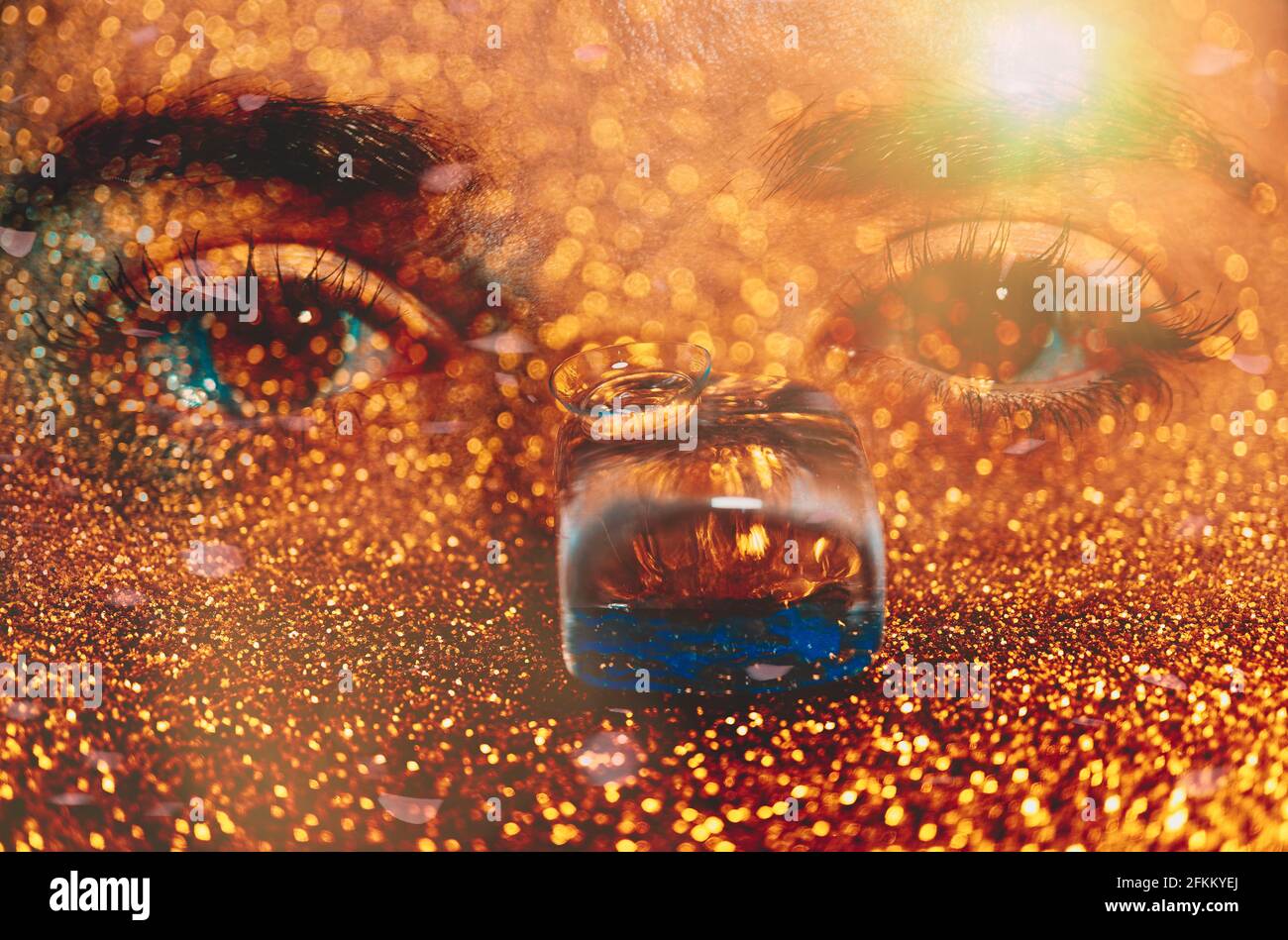 Contact lens placement in the eye Stock Photo - Alamy