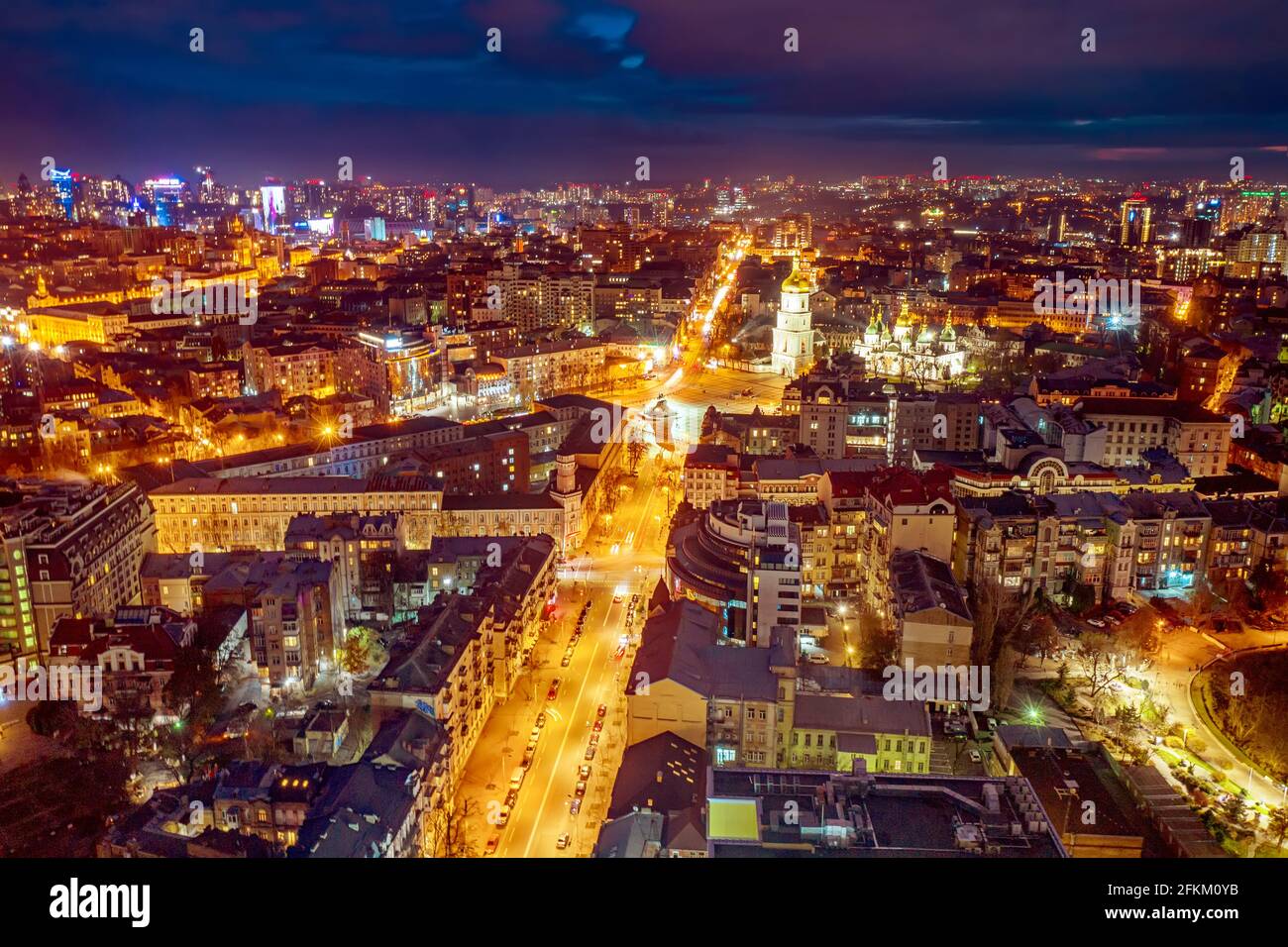 Kyiv at night hi-res stock photography and images - Alamy