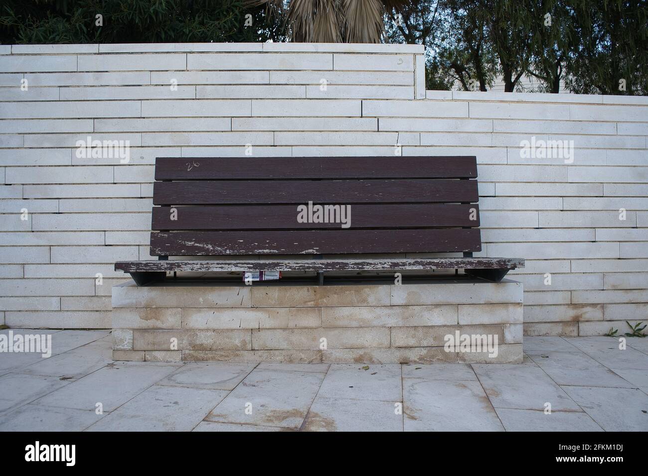 wooden bench on the beach promenade. view Stock Photo - Alamy
