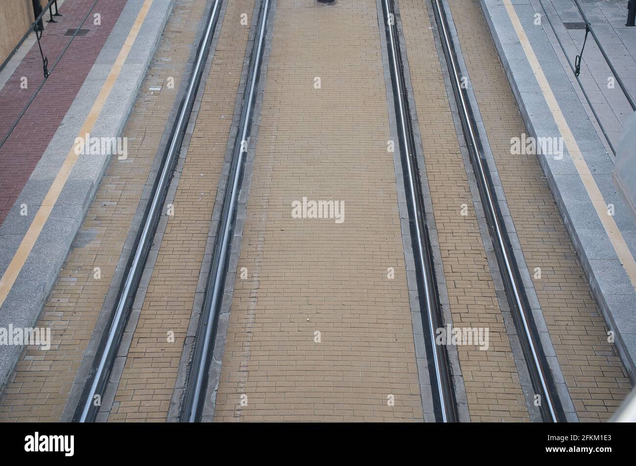 Straight line stations hi-res stock photography and images - Alamy