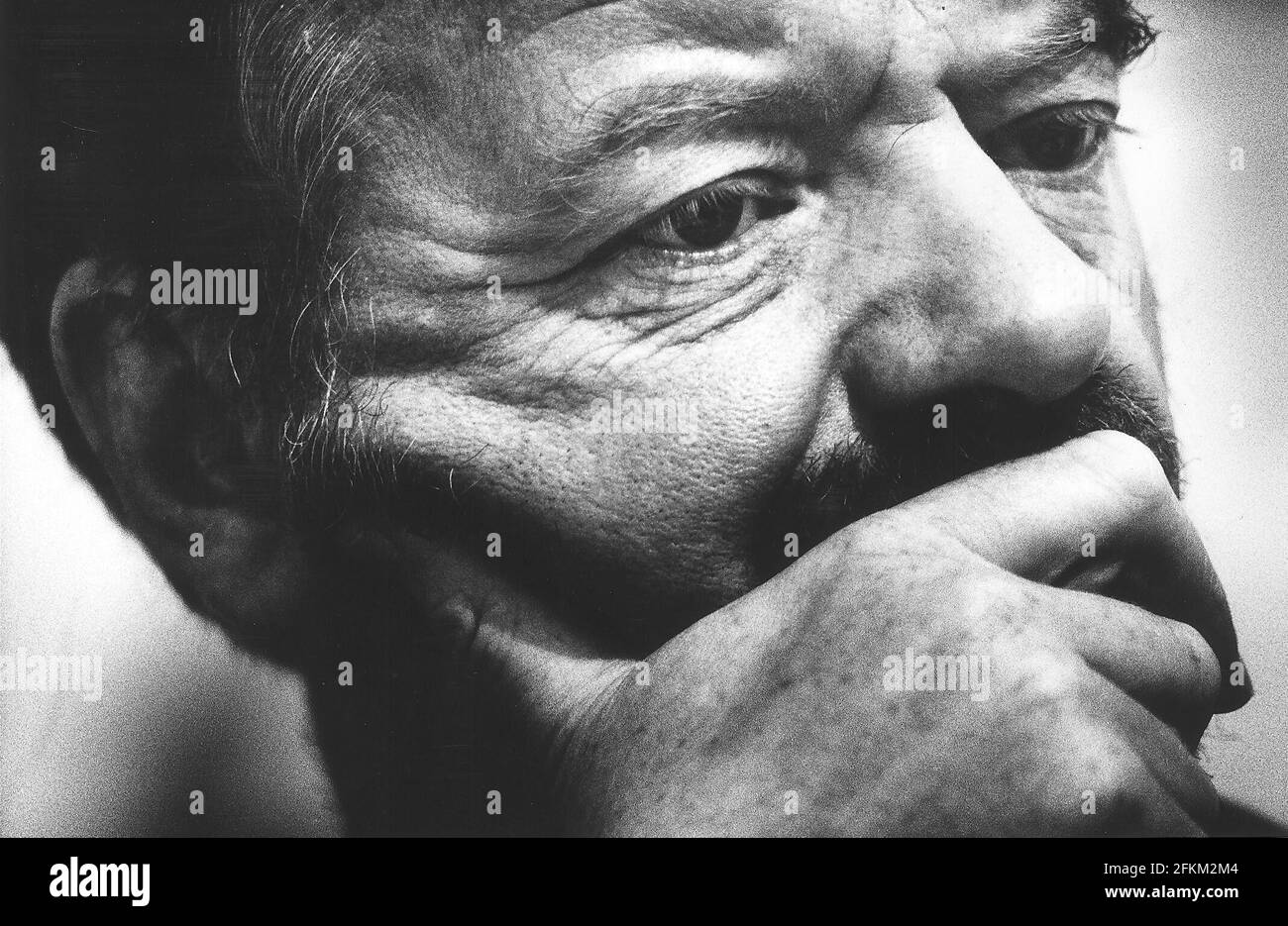 Robin Cook labour MP Stock Photo - Alamy