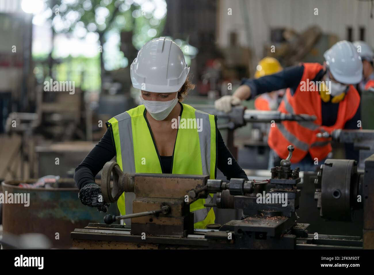 Workbench electronic manufacturing hi-res stock photography and images ...
