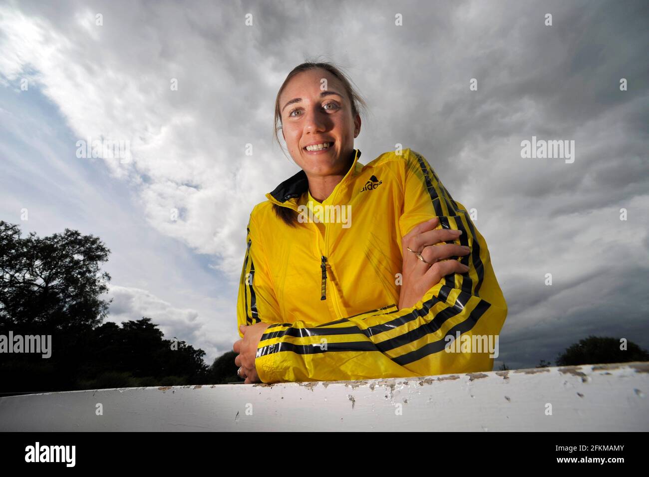 LISA DOBRISKEY GB 1500m RUNNER. 31/7/09. PICTURE DAVID ASHDOWN Stock ...