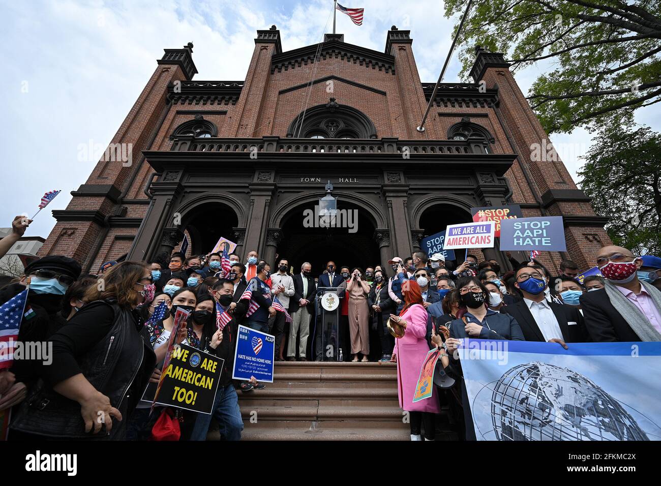 Charles shumer 2021 hi-res stock photography and images - Alamy