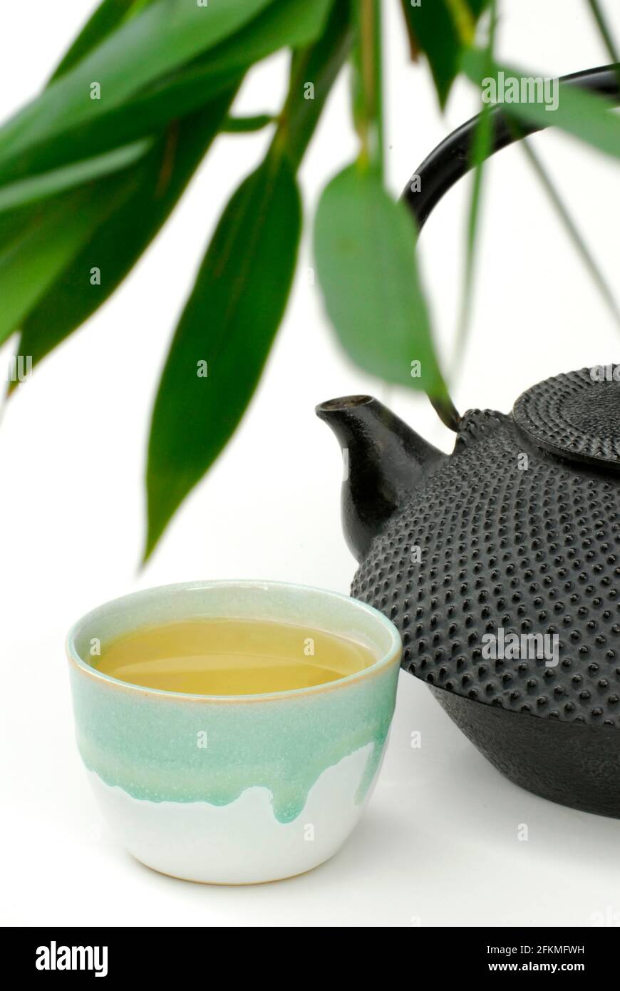Cup and teapot with Sencha tea, green tea, green tea Stock Photo - Alamy