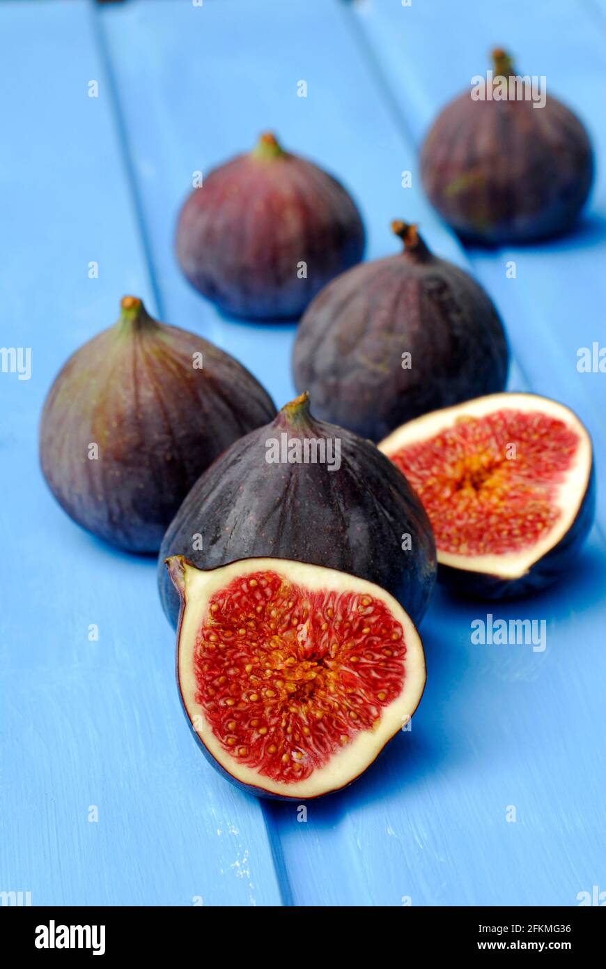 Open figs hi-res stock photography and images - Alamy