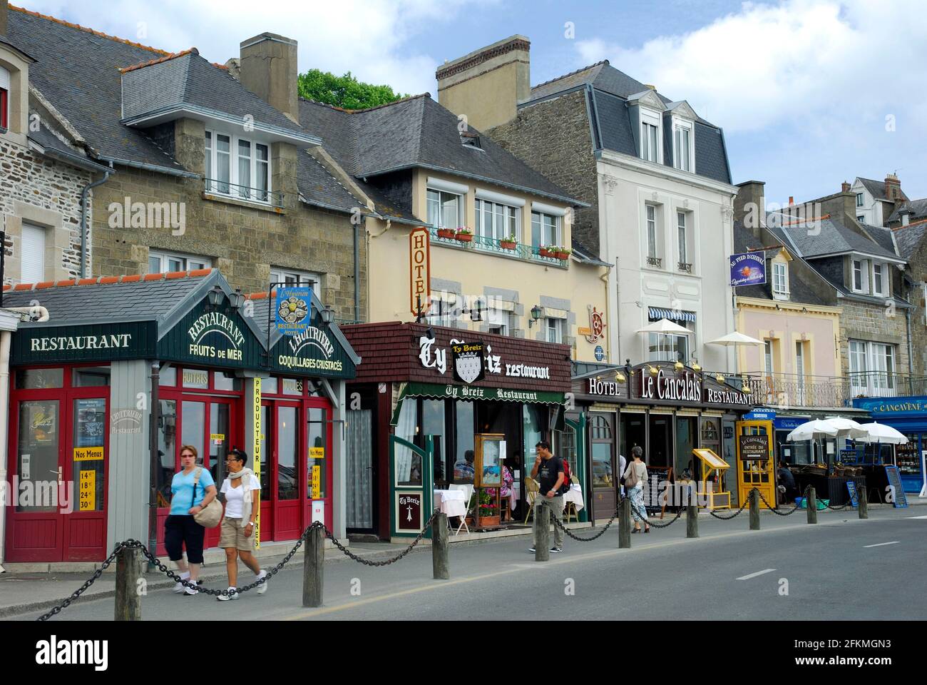 Restaurants, Cancale, Brittany, France Stock Photo - Alamy