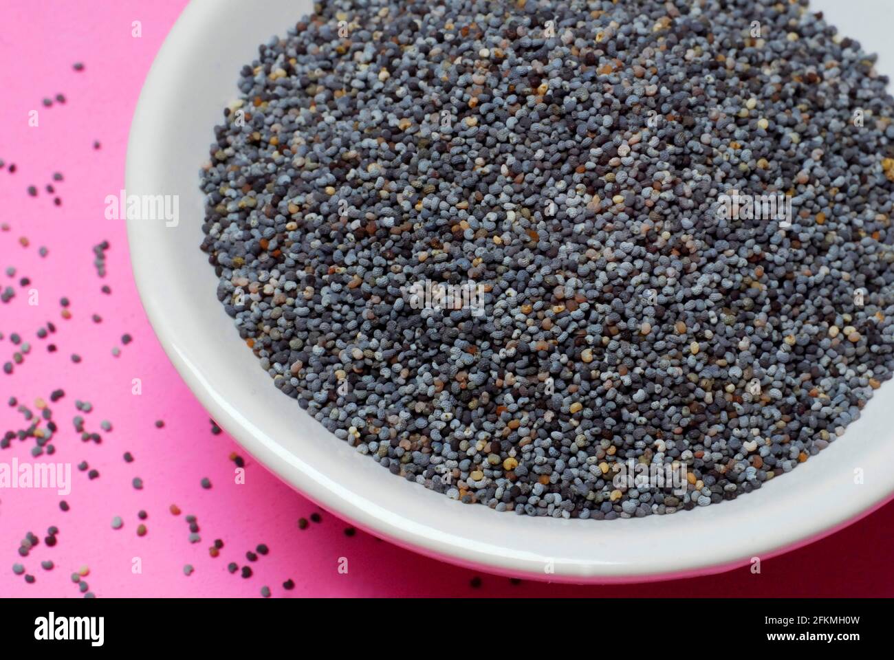 Opium poppy (Papaver somniferum) in shell, seeds, , Poppy seed, poppy ...