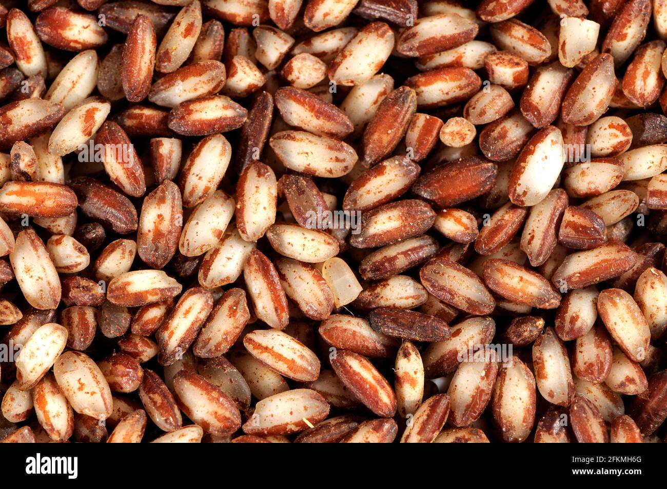 Red round grain rice, round grain rice Stock Photo - Alamy