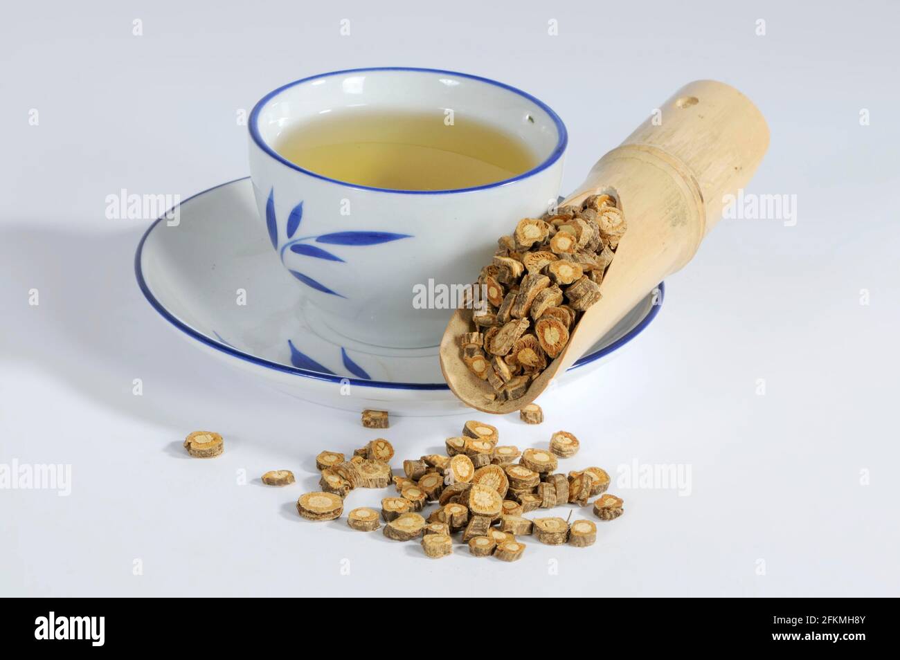 Saposhnikoviae radix hi-res stock photography and images - Alamy