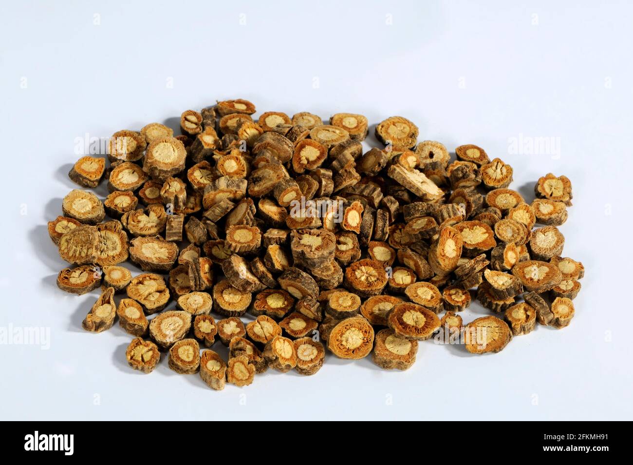 Divide Saposhnikovia root (Saposhnikoviae Radix), Fang Feng, cut out ...