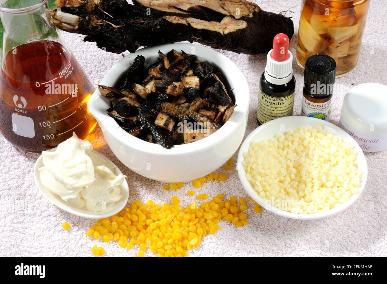 Preparation comfrey root ointment (Symphytum officinale), comfrey root ...