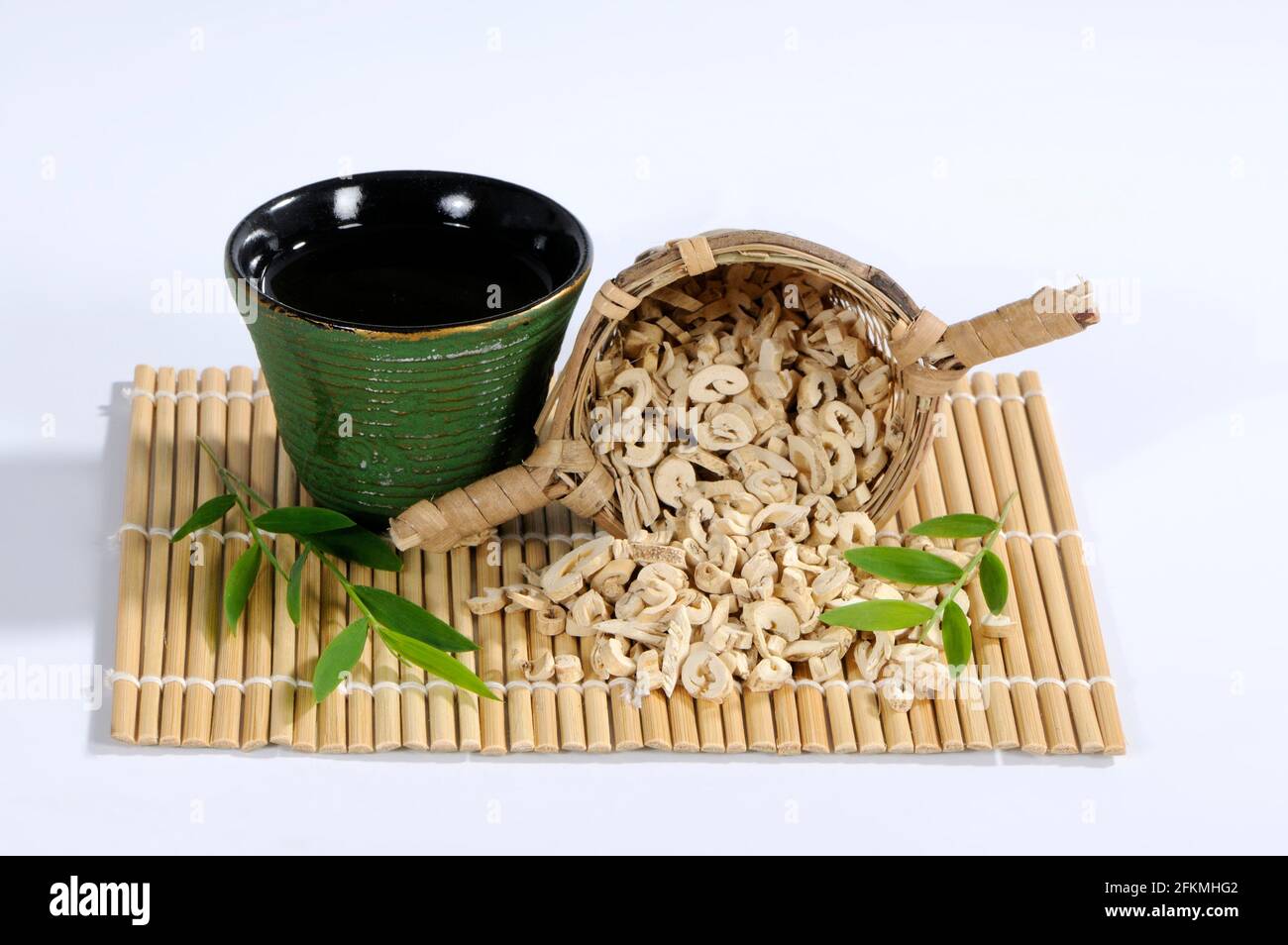 Cup of Diptam Root Bark Tea (Dictamni Cortex), Bai Xian Pi, Diptam Root ...