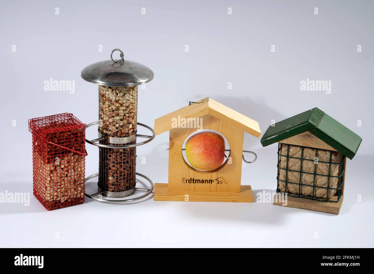 Bird feeding station feeders hi-res stock photography and images - Alamy