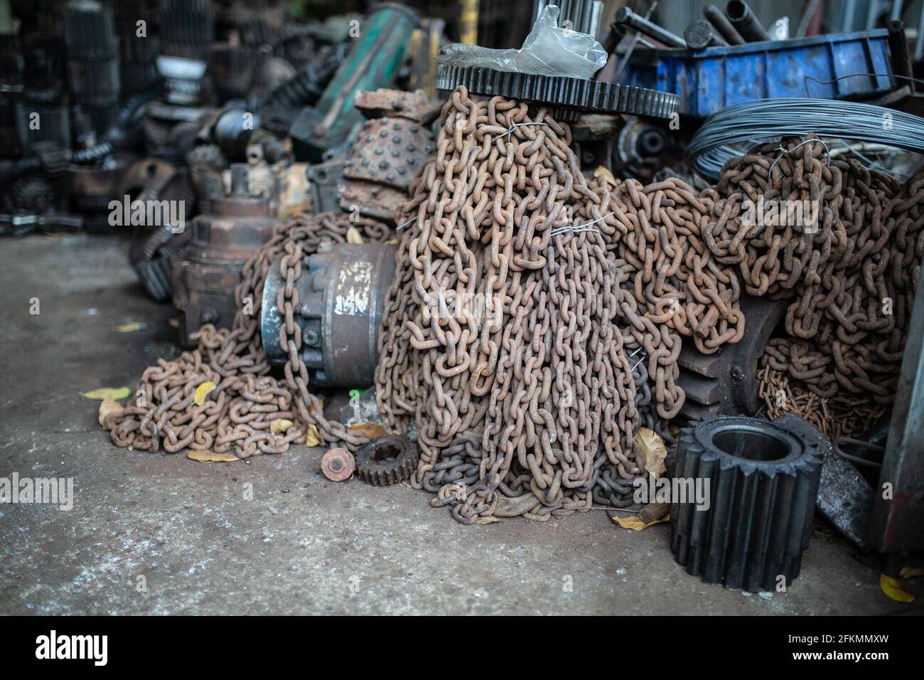 Te Lo, Vietnam. 22nd Apr, 2021. A pile of rusty old chains and metal ...