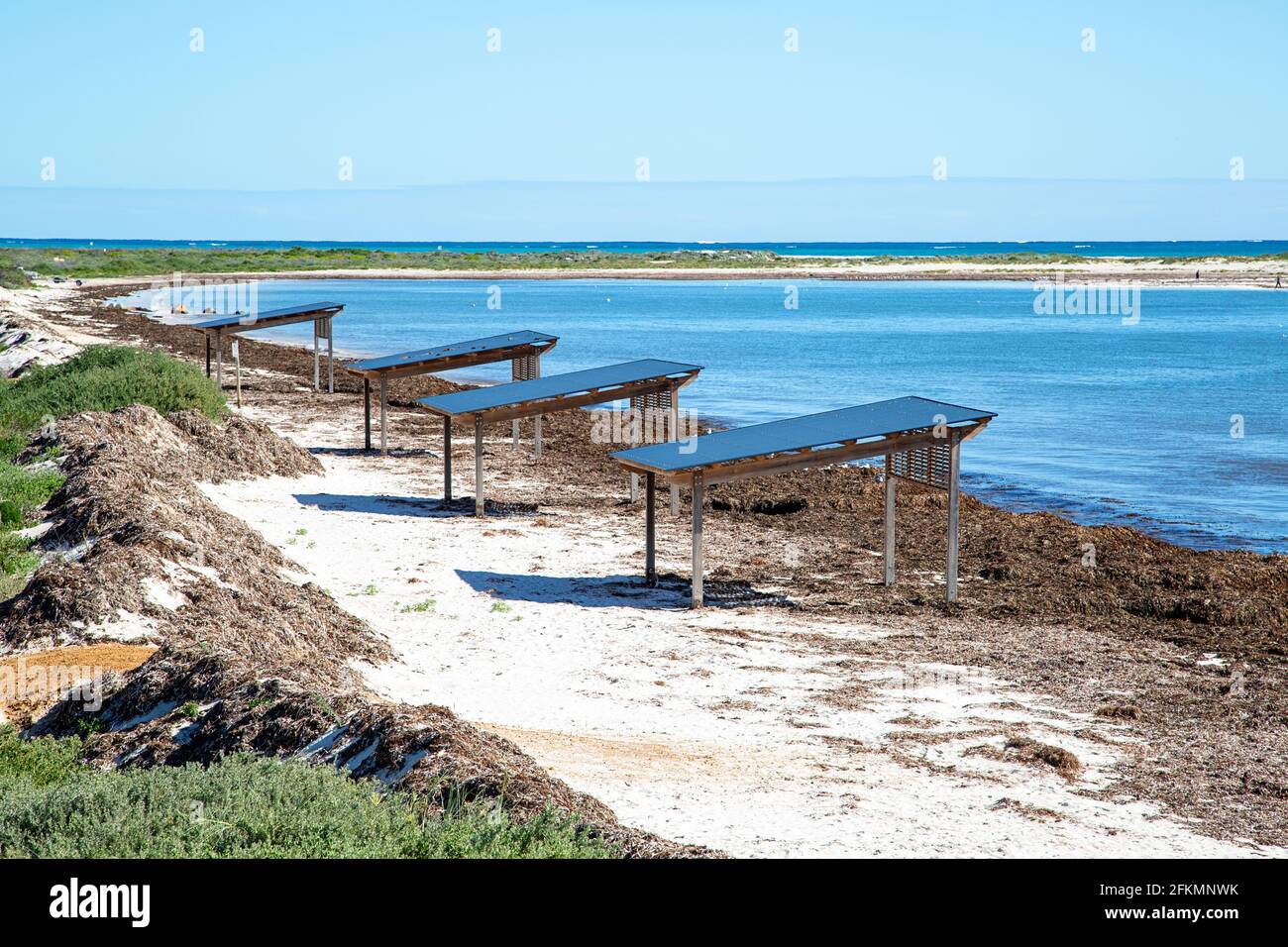 Sea shelters hi-res stock photography and images - Alamy
