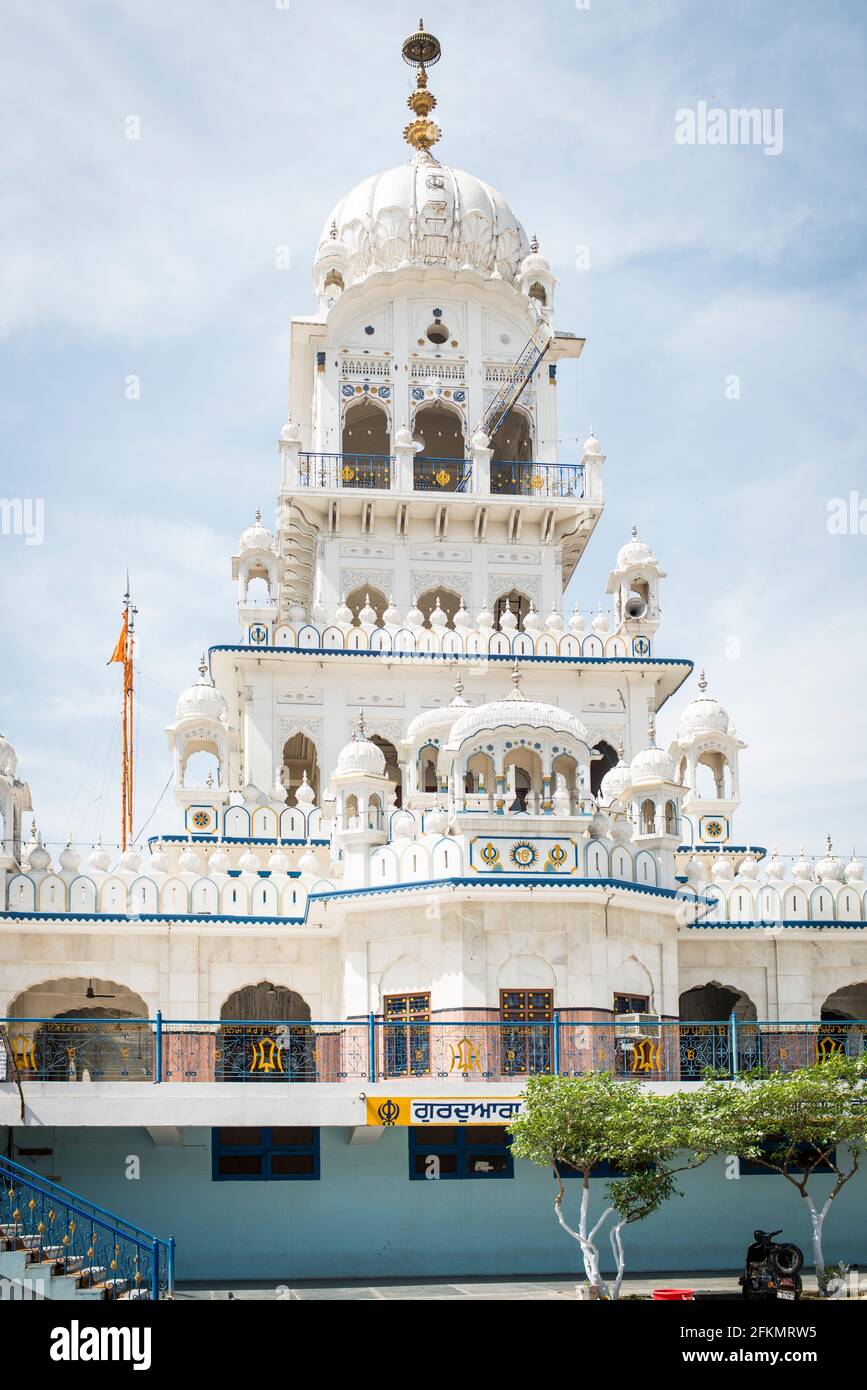 Gurudwara hi-res stock photography and images - Alamy