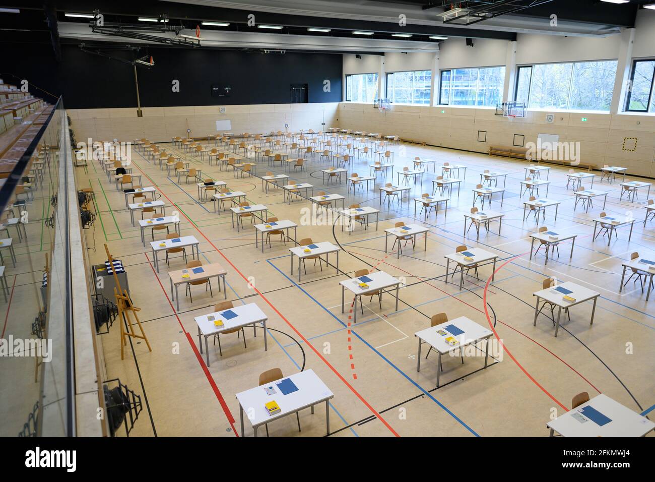 Abitur 2021 hi-res stock photography and images - Alamy