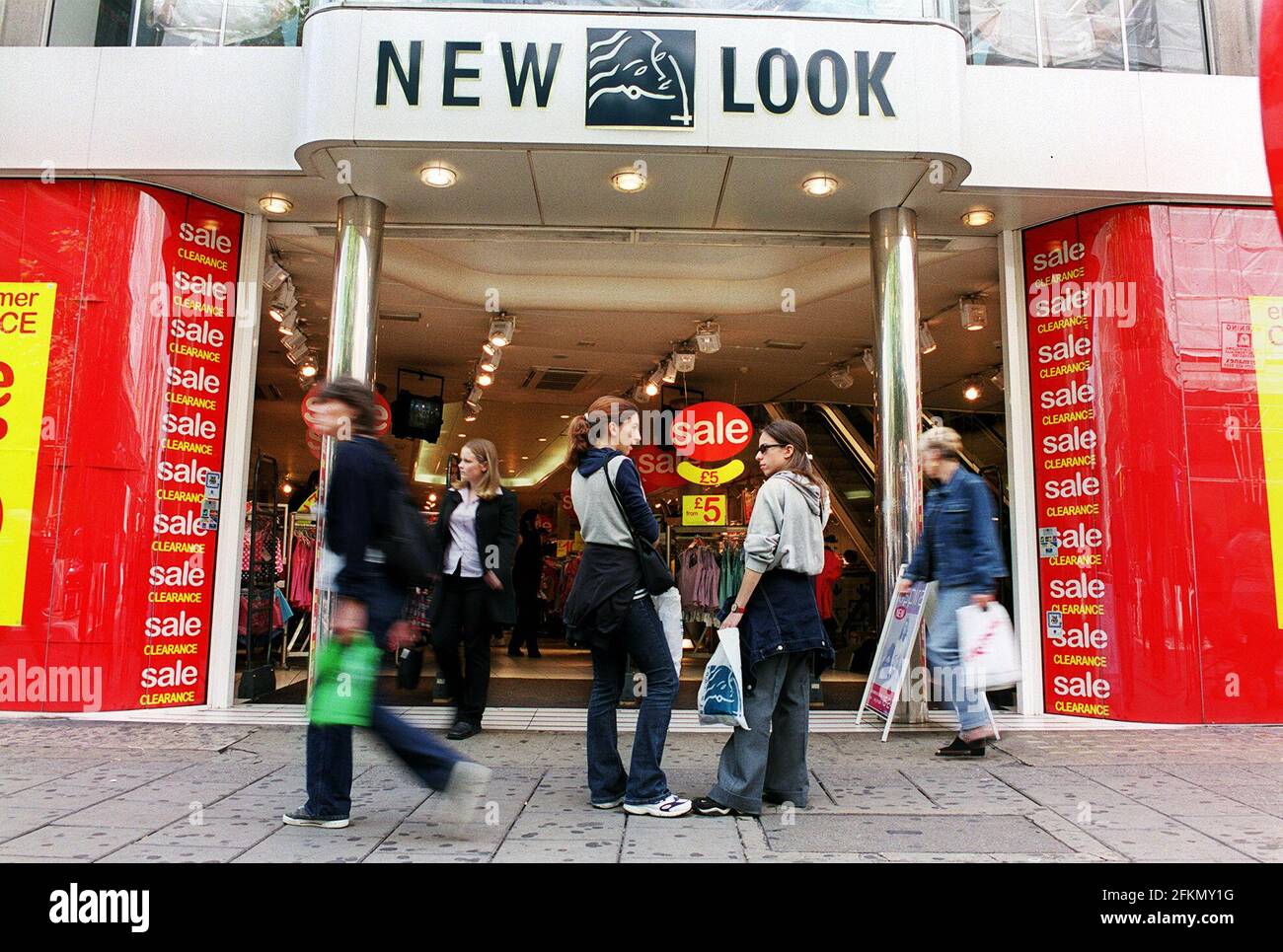 NEW LOOK SHOP, OXFORD STREET Stock Photo - Alamy