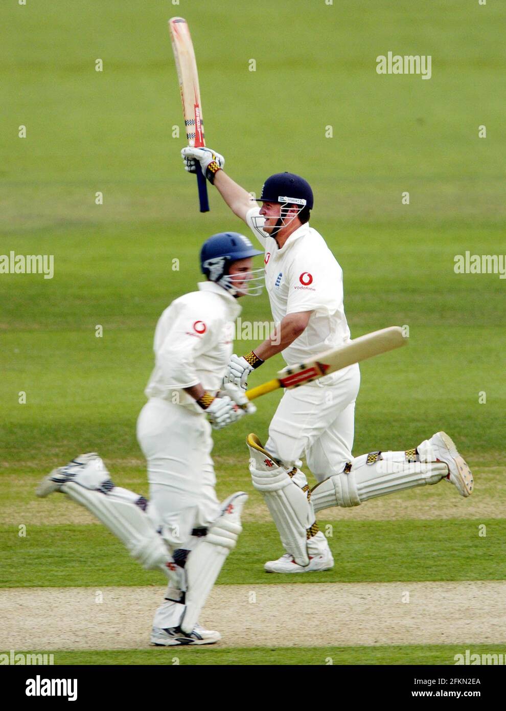 100 runs hi-res stock photography and images - Alamy