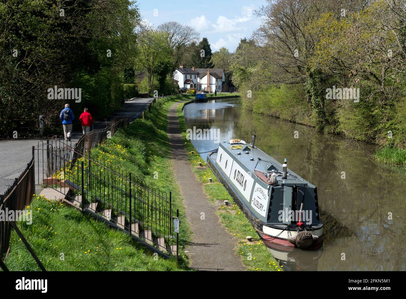 The Worcester and Birmingham Canal at Hopwood, Worcestershire, England ...