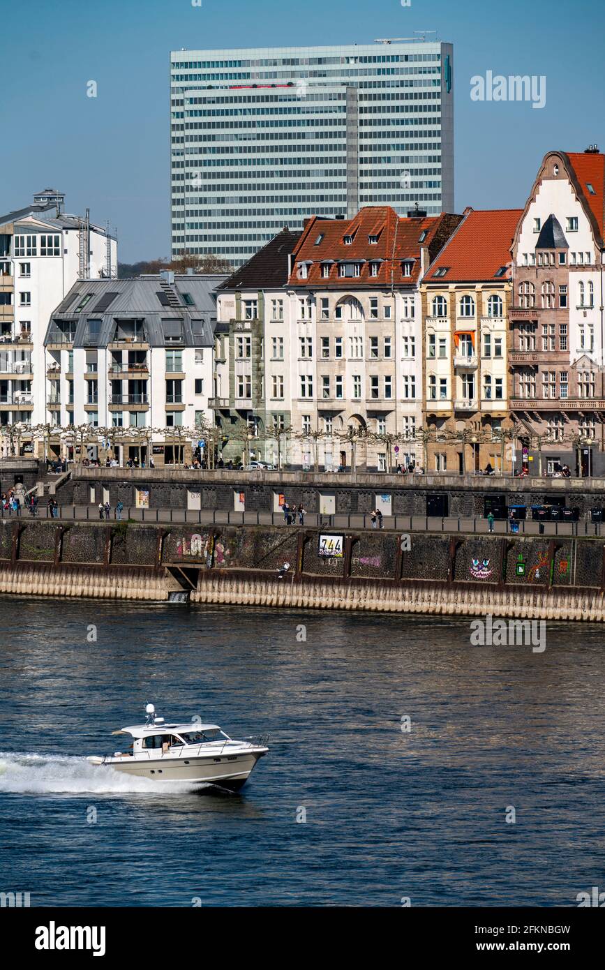 Old riverside buildings hi-res stock photography and images - Alamy