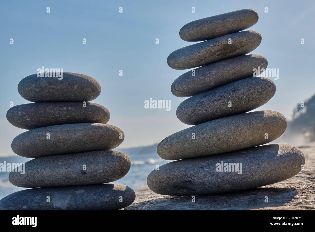 Pebble stack hi-res stock photography and images - Alamy