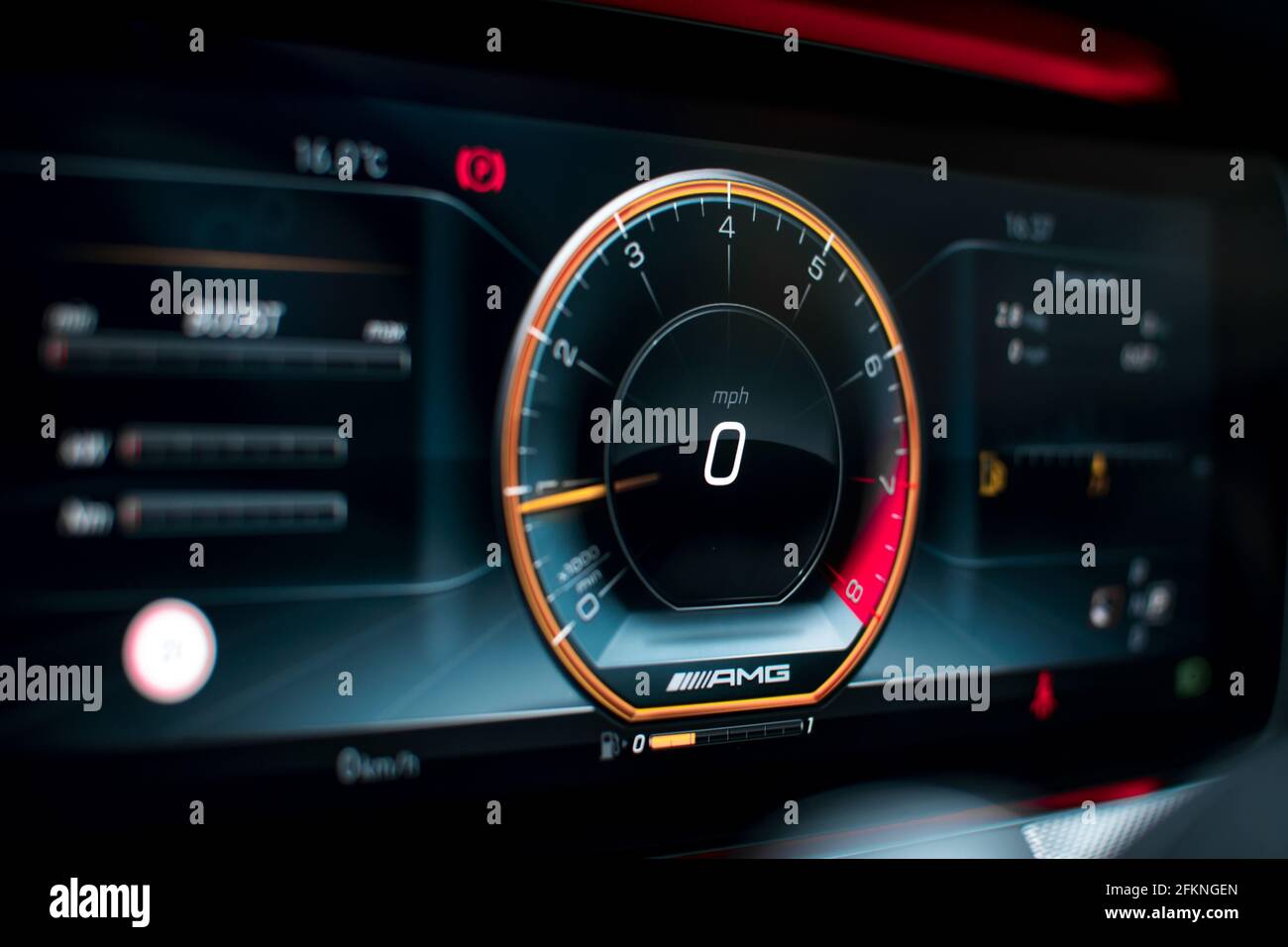 Dashboard digital hi-res stock photography and images - Alamy
