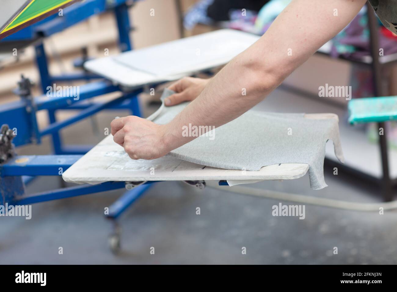 Prepare for printing and apply cloth Serigraphy silk screen print ...