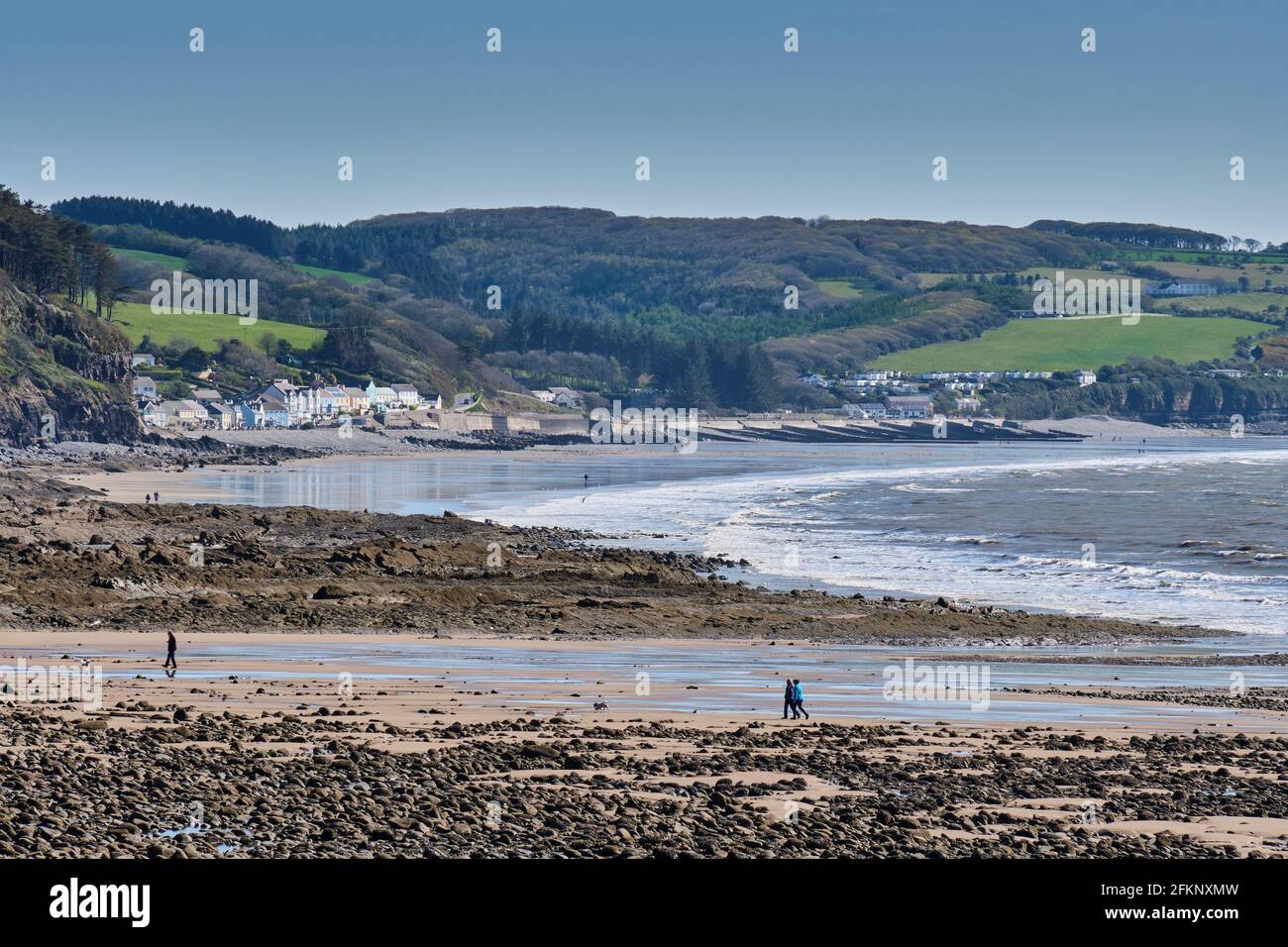 Amroth cottages hi-res stock photography and images - Alamy