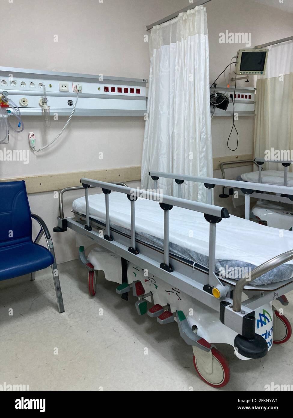 empty hospital room view Stock Photo - Alamy