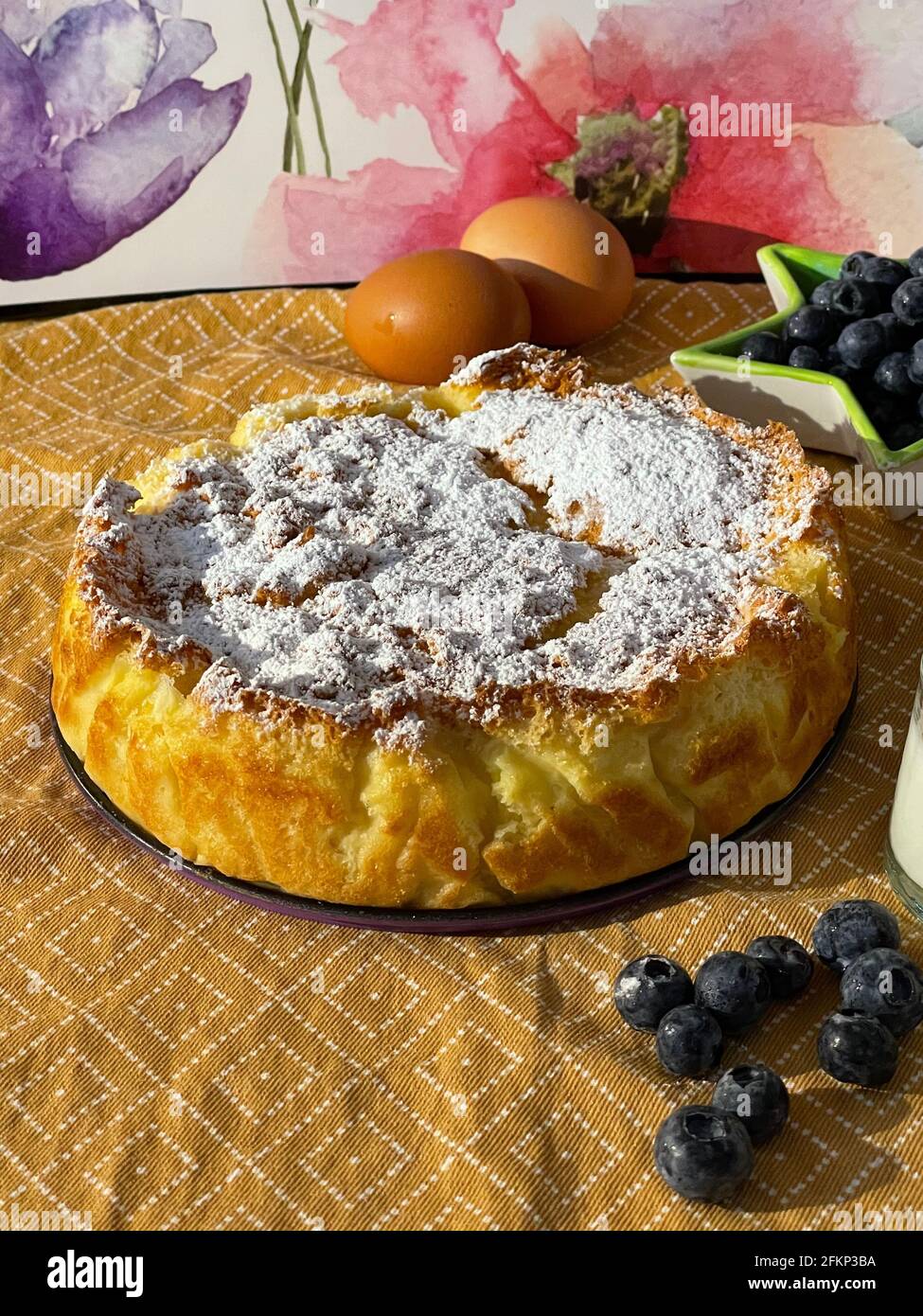 Magic cake hi-res stock photography and images - Alamy