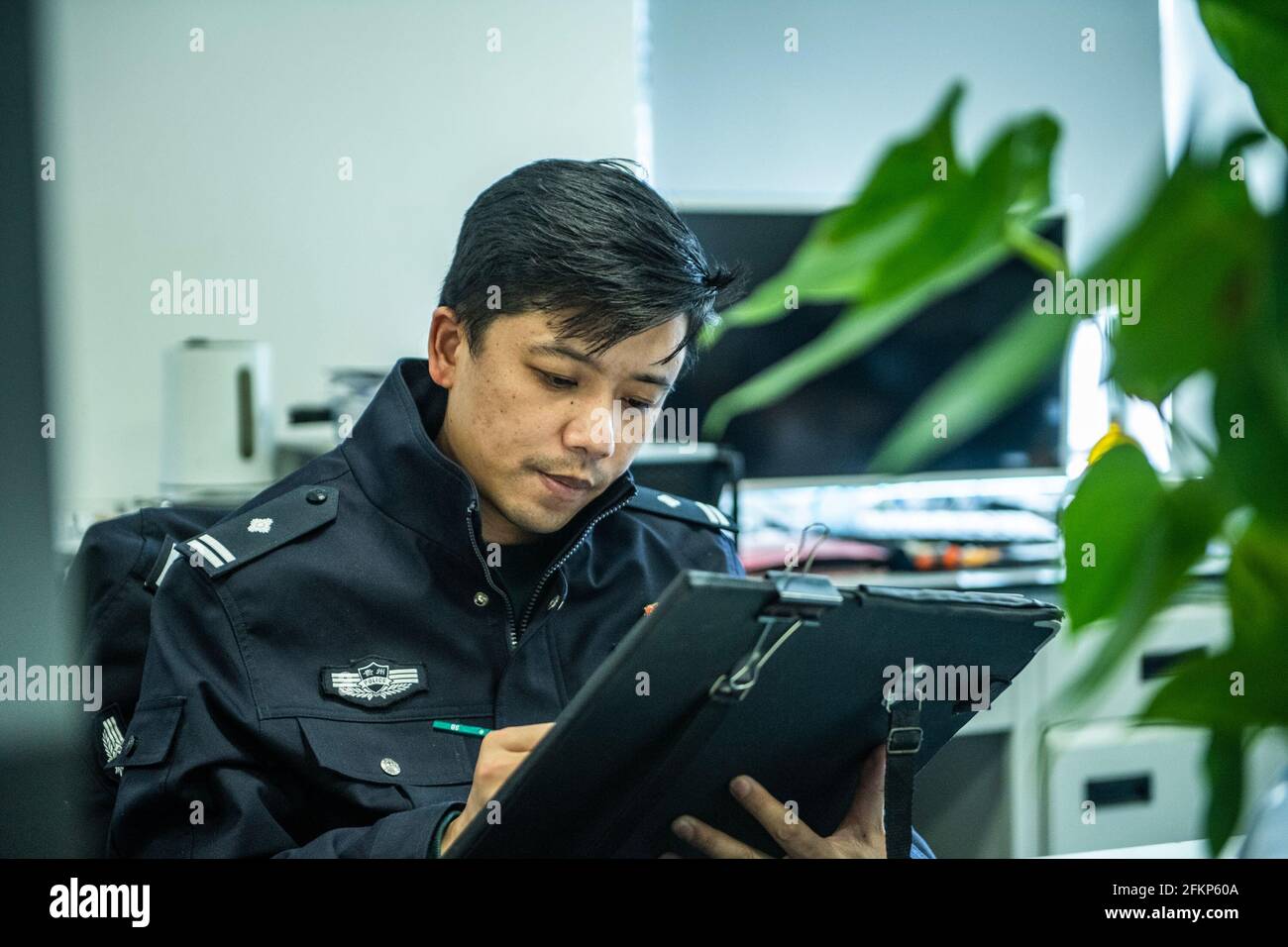 Suspect profile hi-res stock photography and images - Alamy