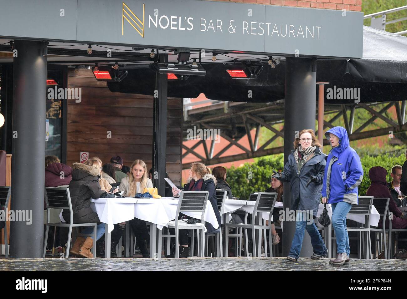 Birmingham bank restaurant hi-res stock photography and images - Alamy